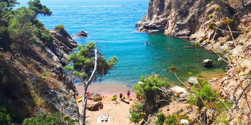 Costa Brava : 10 criques secrètes où se baigner loin de la foule